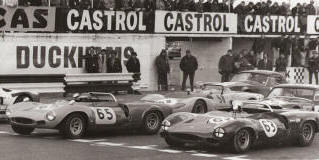 Ginetta G16 sports cars at drastic plastic